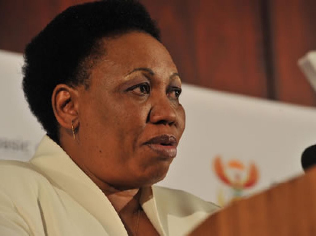 DA: Annette Lovemore on 5 things Angie Motshekga can do to fix Matric