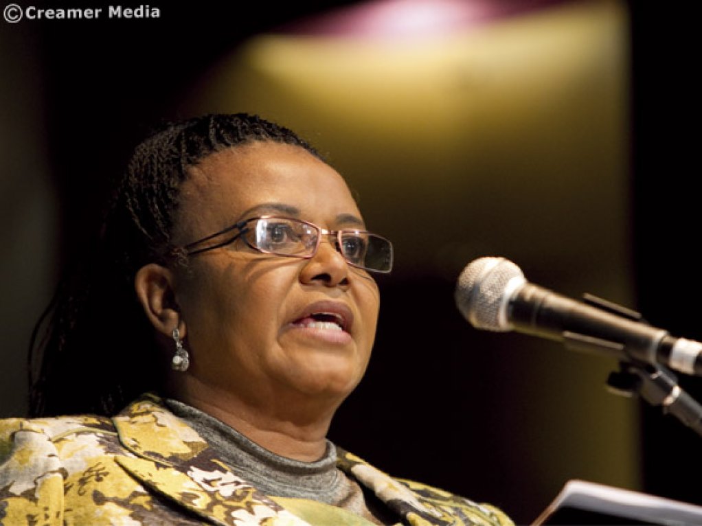 Department of Environmental Affairs: Minister Edna Molewa conveys ...
