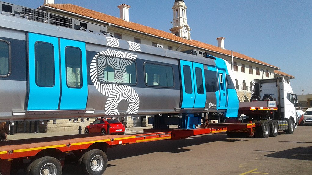 PRASA: PRASA mock-up train for public viewing arrives in Pretoria station