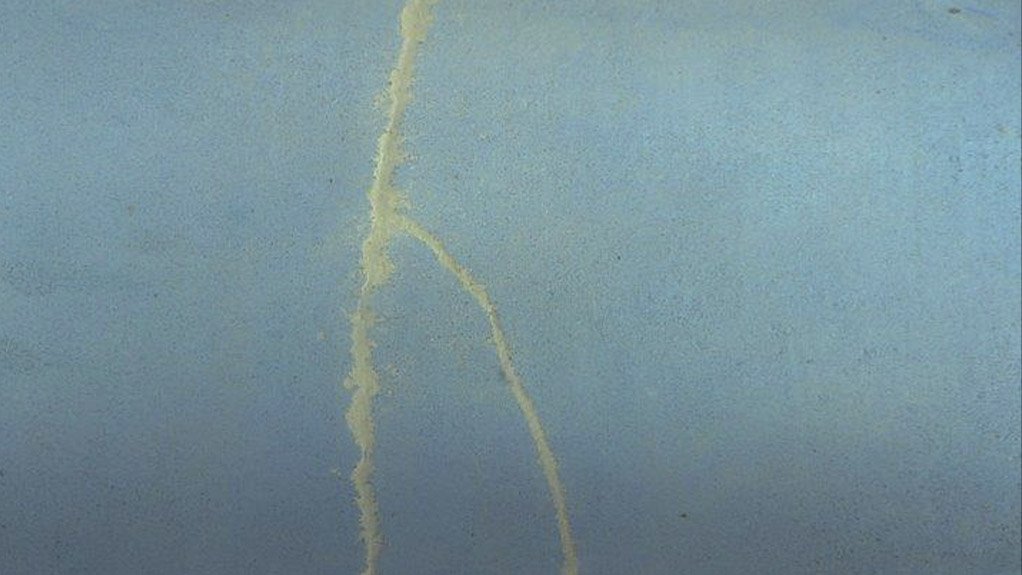 How to fix a cracked Marbelite pool