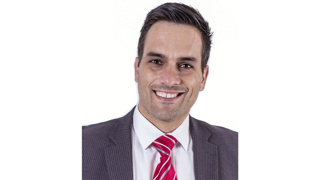 Jb Smith's Instagram, Twitter & Facebook on IDCrawl